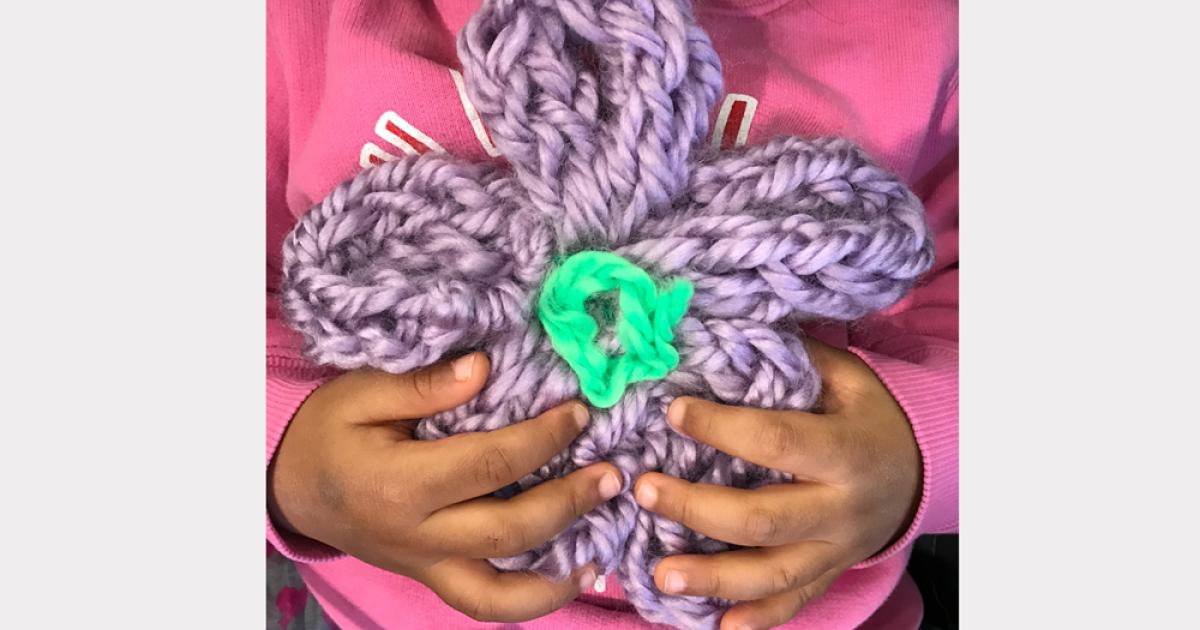 Finger Knitting Fun | Museum of the City of New York